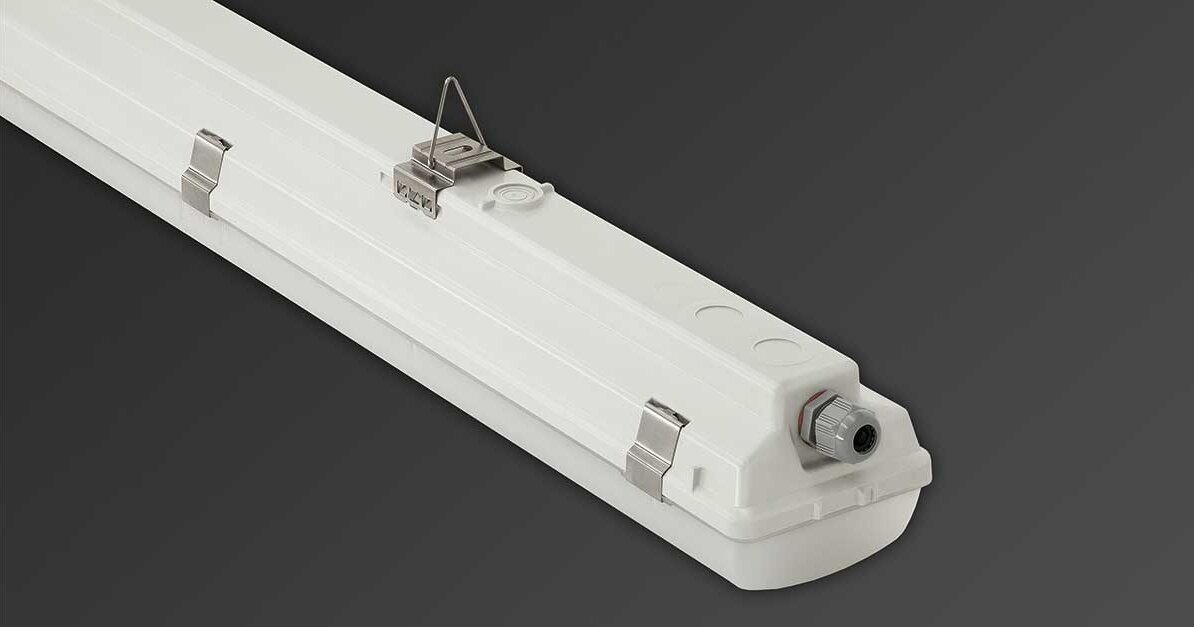 Test IBV Hungária Lighting and Plastic 771-Farmer